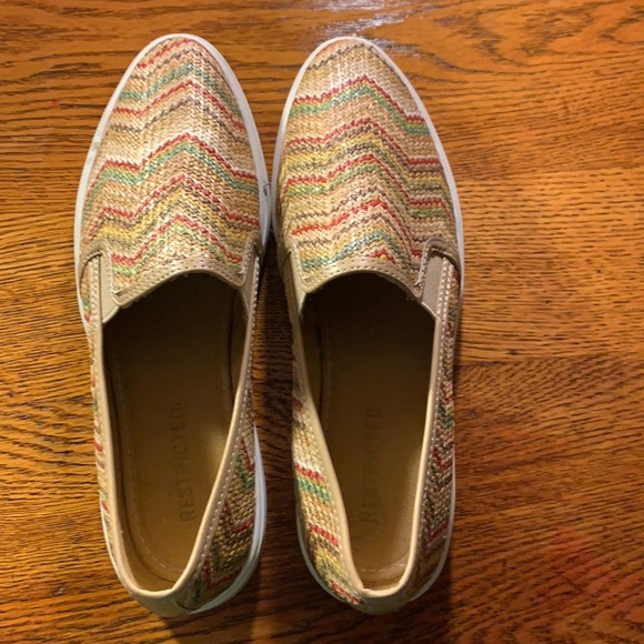 Restricted | Shoes | Cape Robbinrestricted Valley Js57 | Poshmark